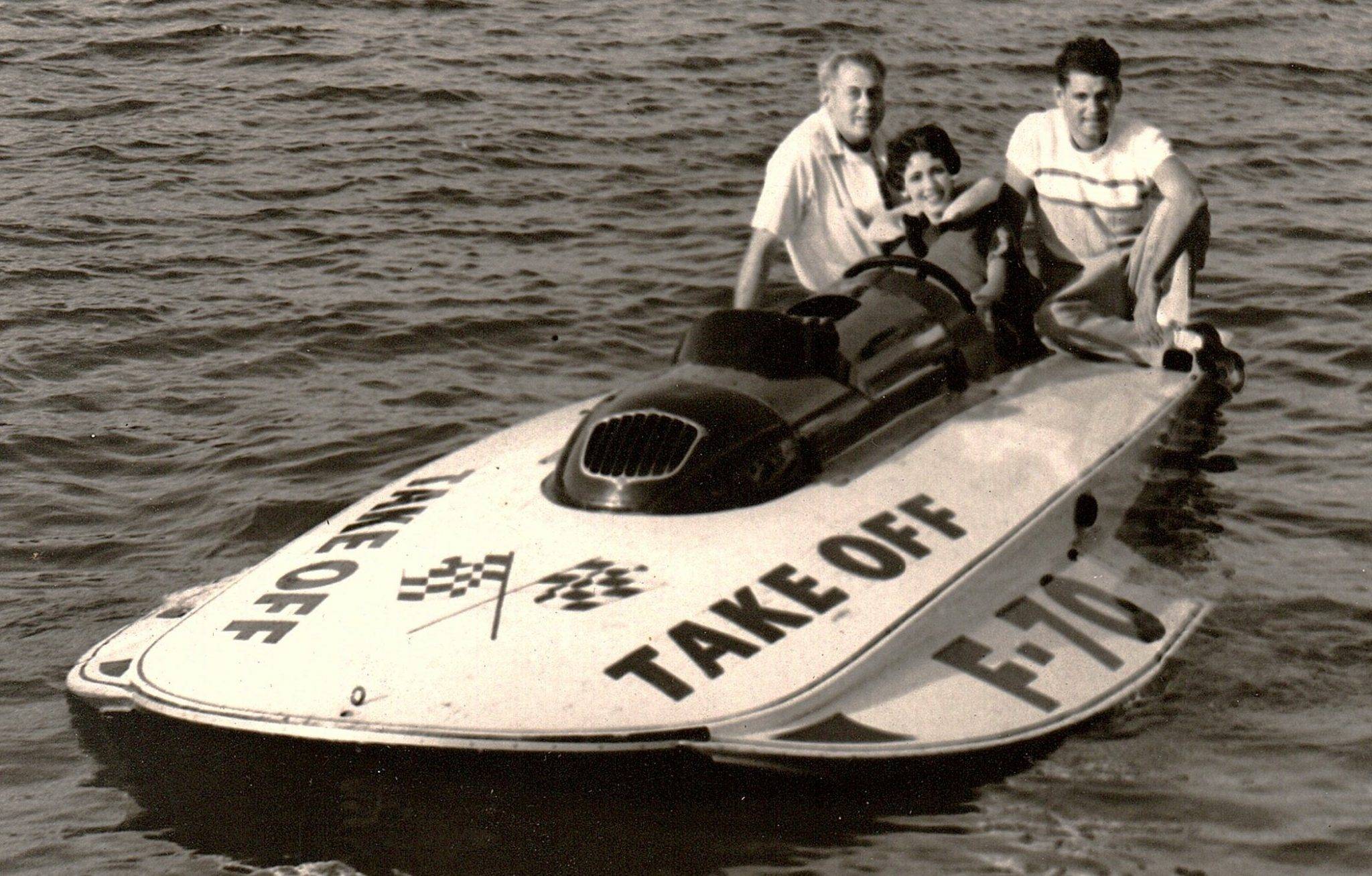 The Vintage Hydroplanes – Dedicated to inboard, limited-class hydroplanes