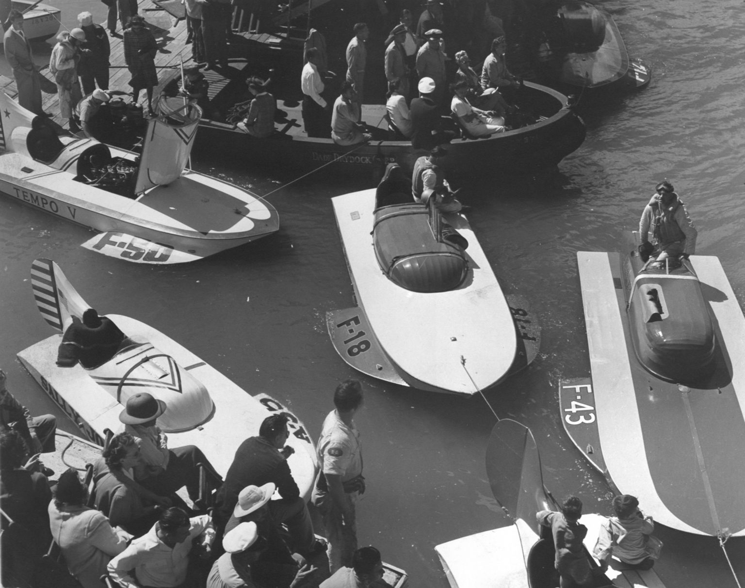 The Vintage Hydroplanes – Page 2 – Dedicated to inboard, limited-class ...