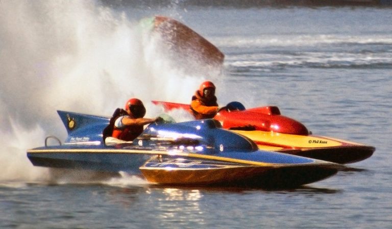 The Vintage Hydroplanes – Dedicated to inboard, limited-class hydroplanes